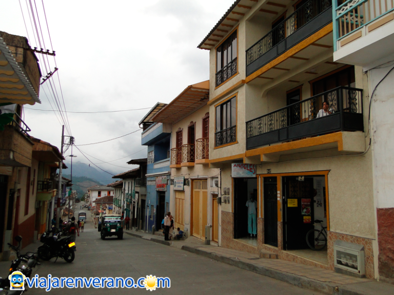 Apía (Risaralda). - Viajar en Verano