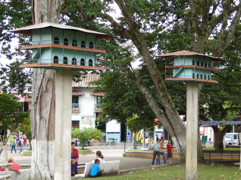 Apía (Risaralda). - Viajar en Verano