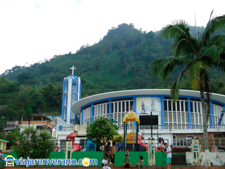 Al occidente de Boyacá está Otanche, un pueblo productor de esmeraldas.