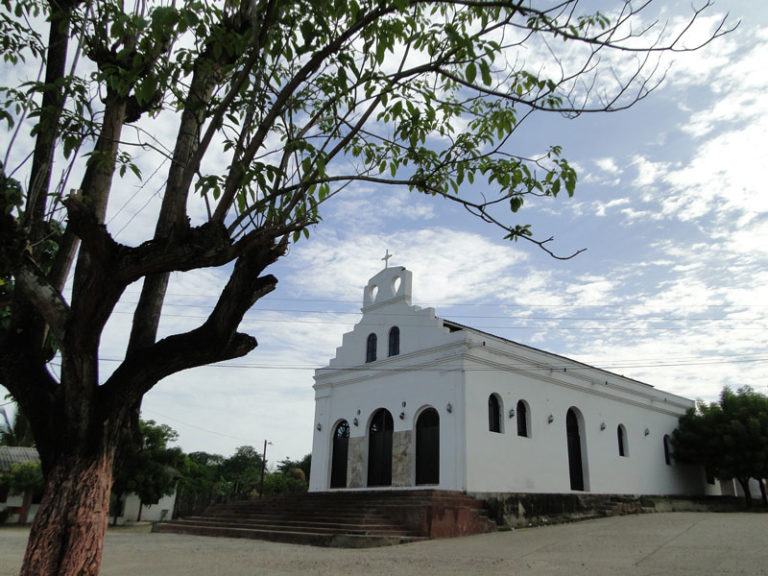 Chibolo-Iglesia - Viajar en Verano
