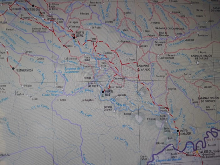 Puerto Rico (Meta), entre Granada y San José del Guaviare.