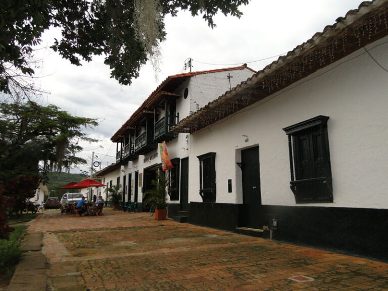 Curití (Santander), pueblo de brumas y bellos atardeceres.